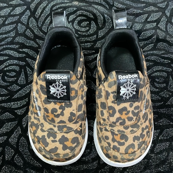 Reebok | Shoes | Reebok Cheetah Velcro Slip On Shoes | Poshmark
